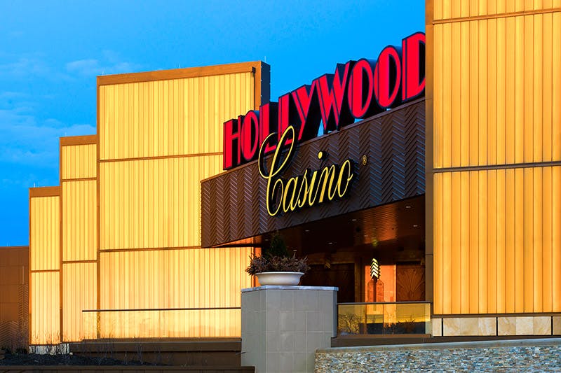 Pilkington Profilit with TGP ProColor enhances designs with durable ...