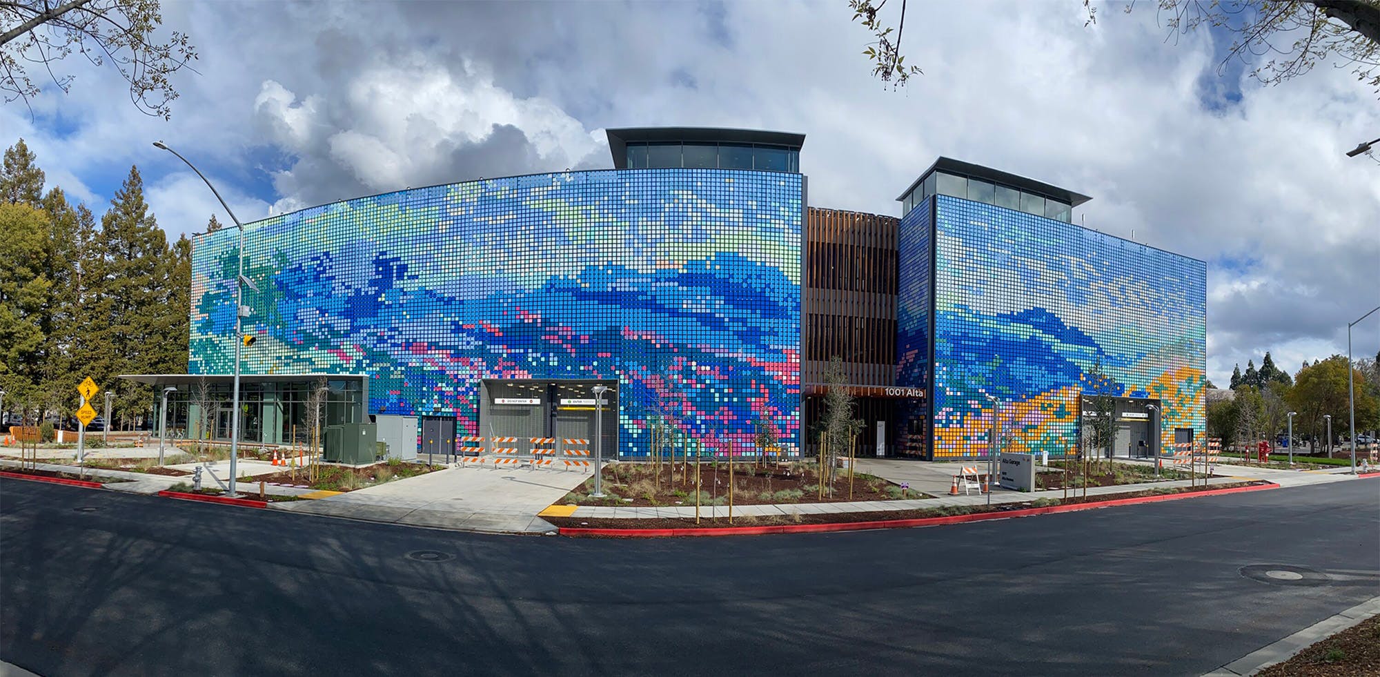 Parking Garage Exterior Murals NATHAN BROWN ELLISTON PARKING